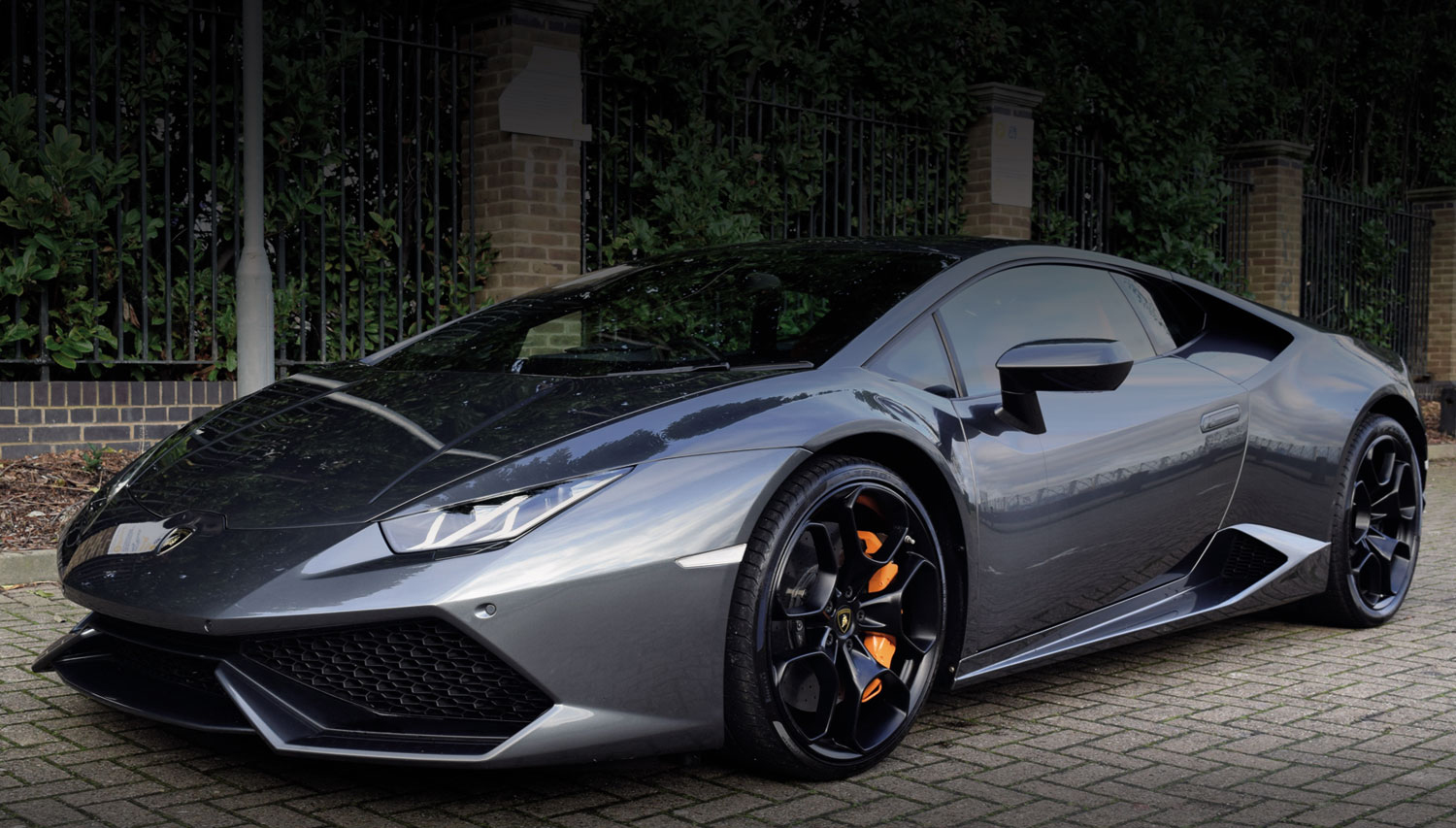 SUPERCAR HIRE - DRIVERS 25+ - LONDON - PB SUPERCAR HIRE - EST 2006